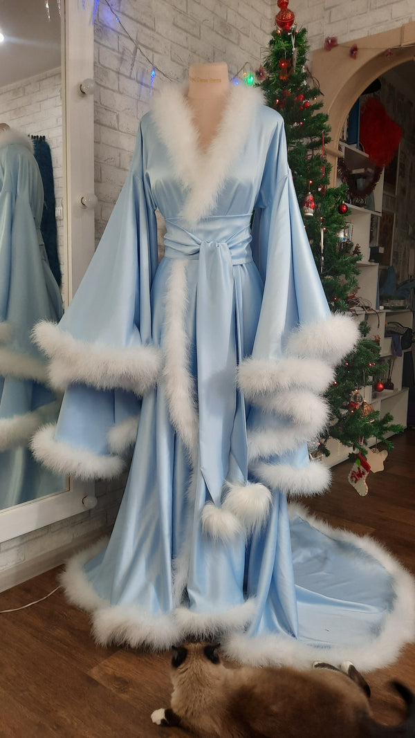 Rich widow robe in satin, pop culture edition – Woman's Armor Workshop