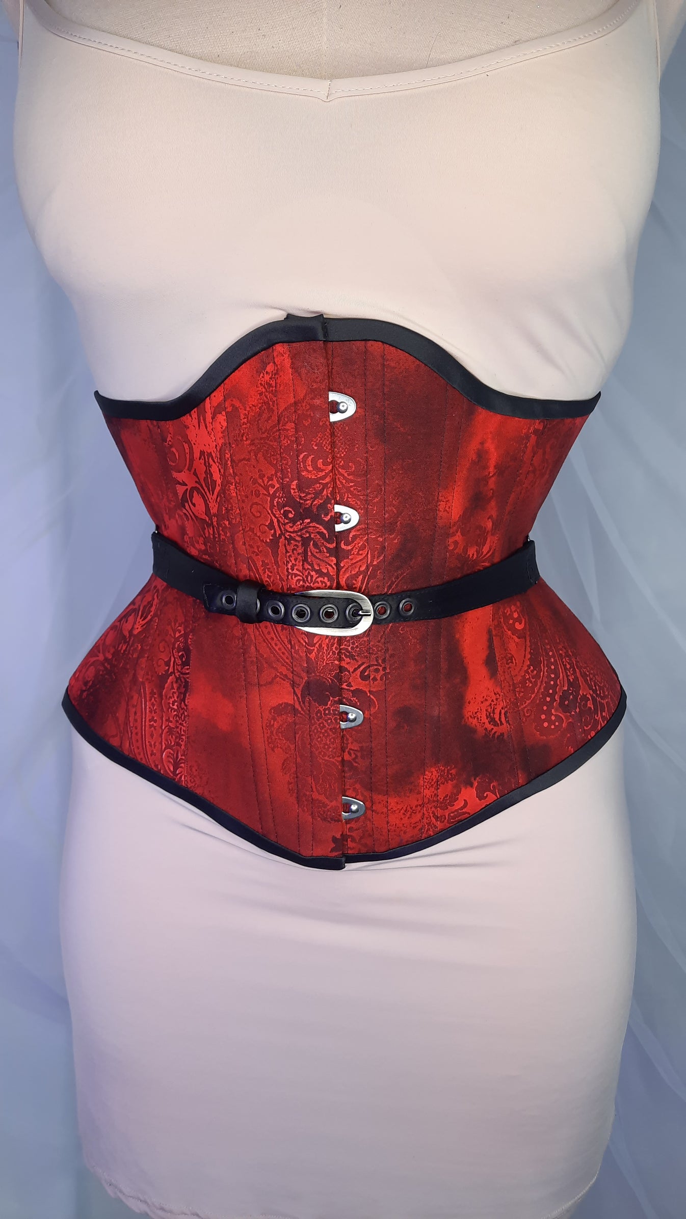 Fan-laced corset – Woman's Armor Workshop